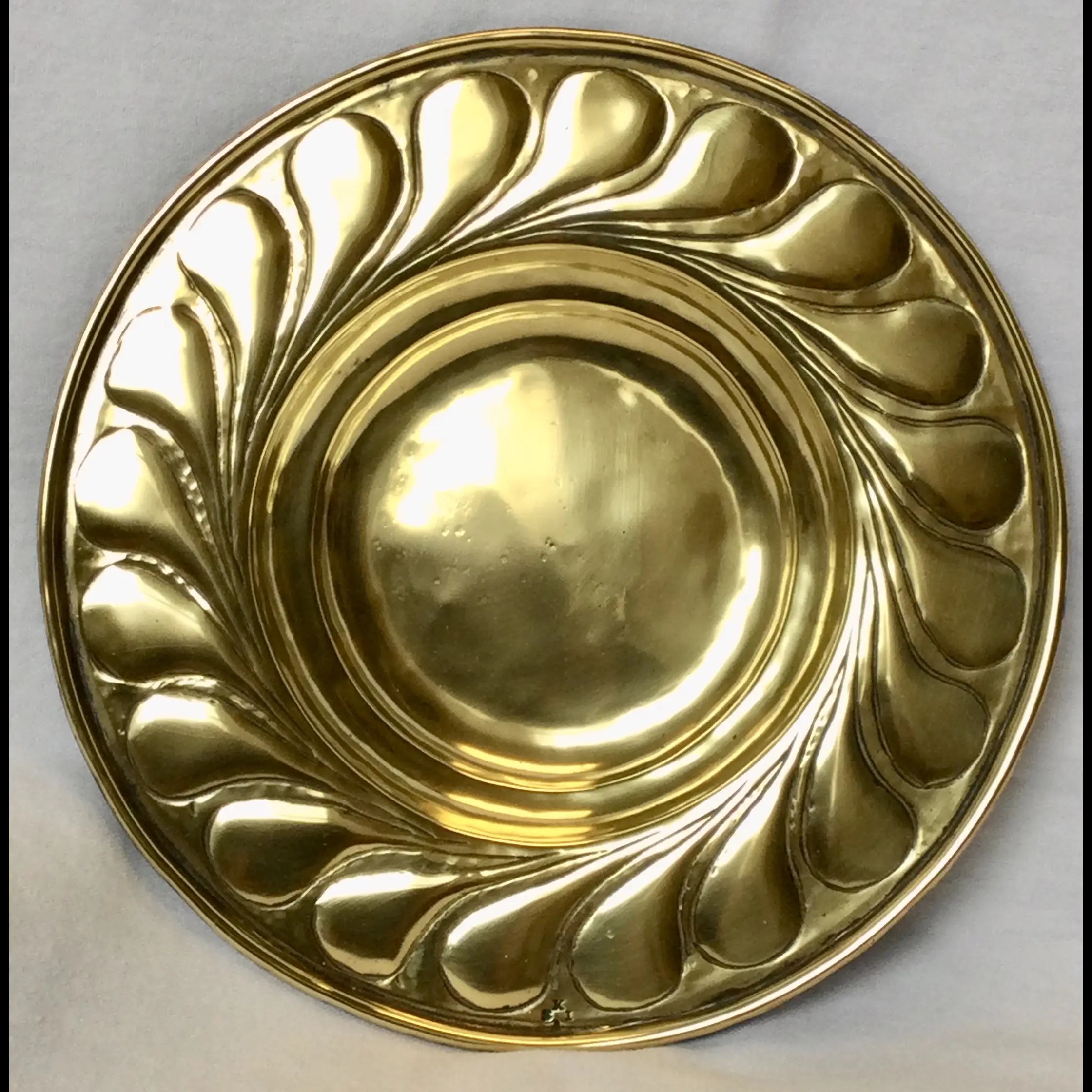 Keswick School Of Industrial Arts Brass Arts And Crafts Alms Tray
