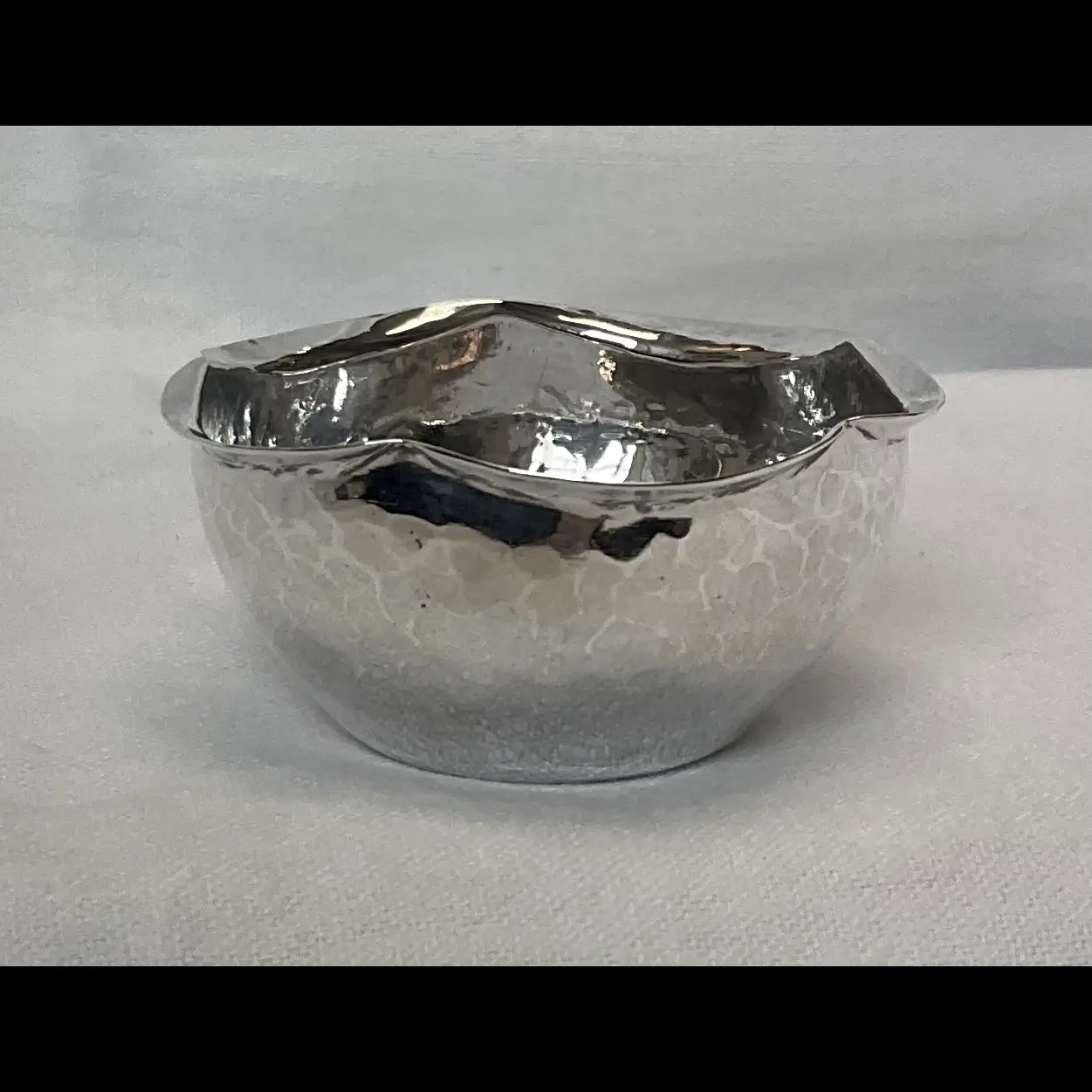 Keswick School Of Industrial Art Ksia Small Wavy Edged Planished Silver ...