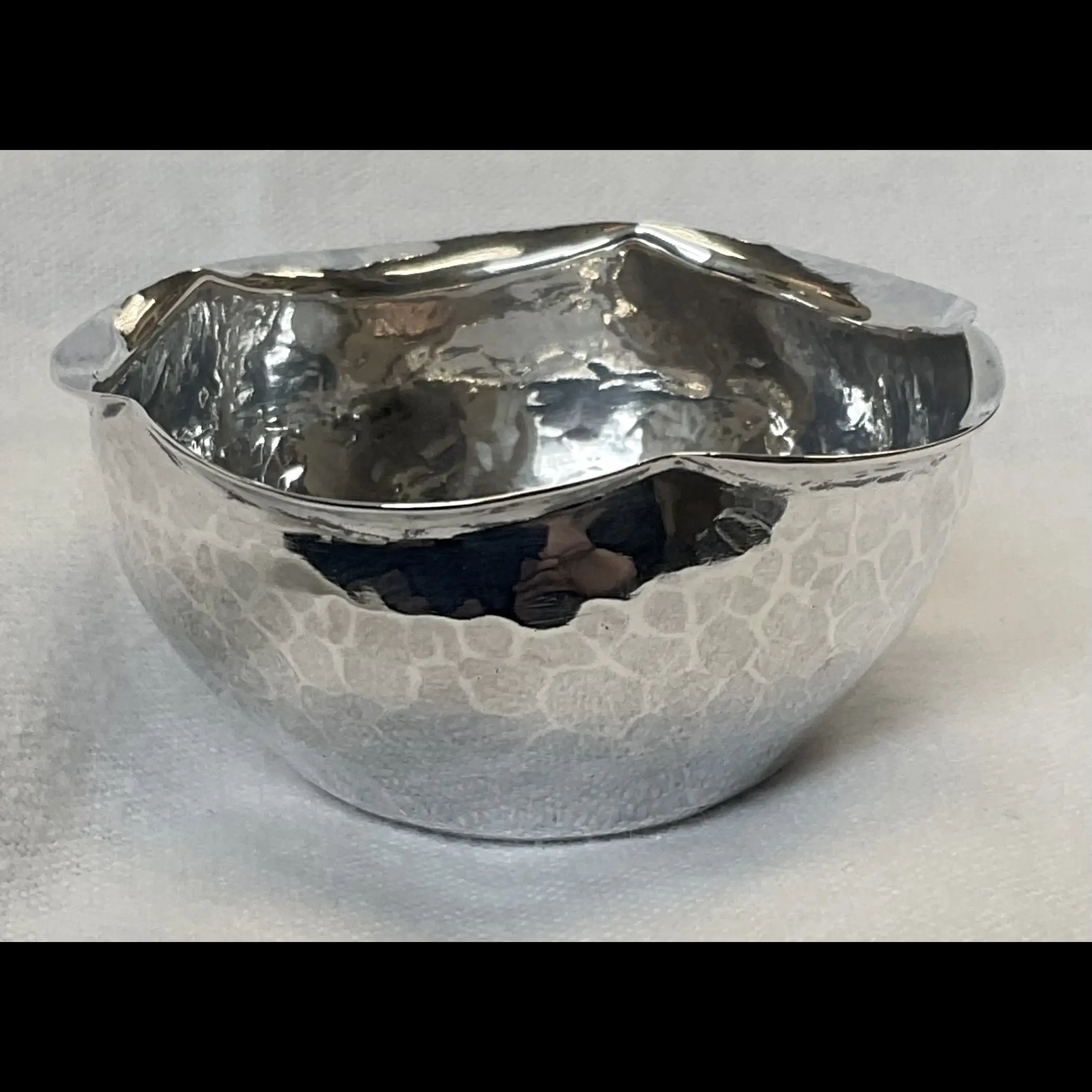 Keswick School Of Industrial Art Ksia Small Wavy Edged Planished Silver ...